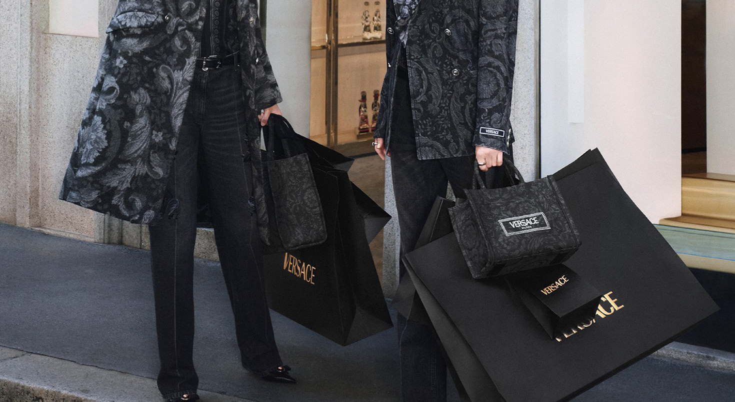 Versace: Radiating Bold Glamour